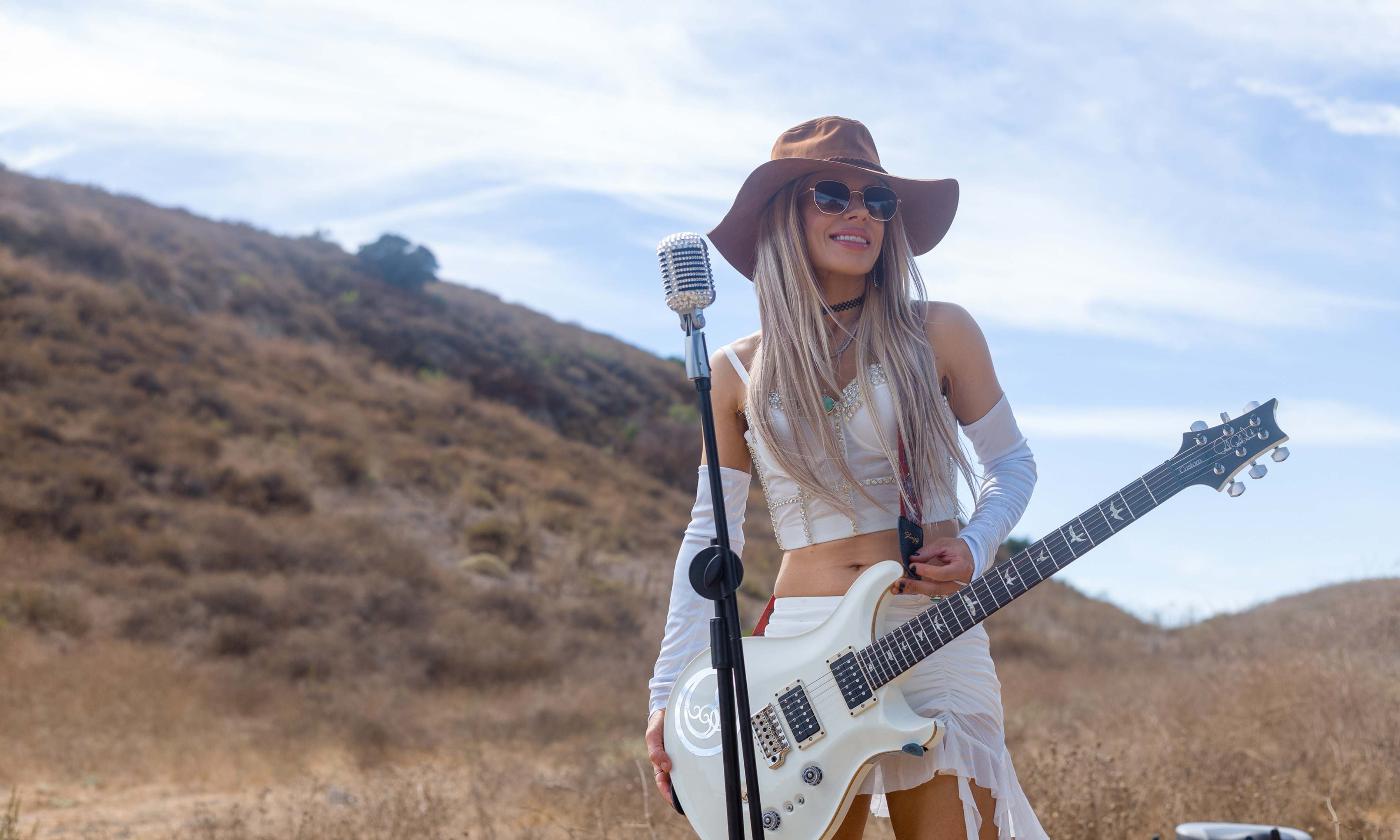 Features- Guitar Interactive Magazine "I'd love to collaborate with ...